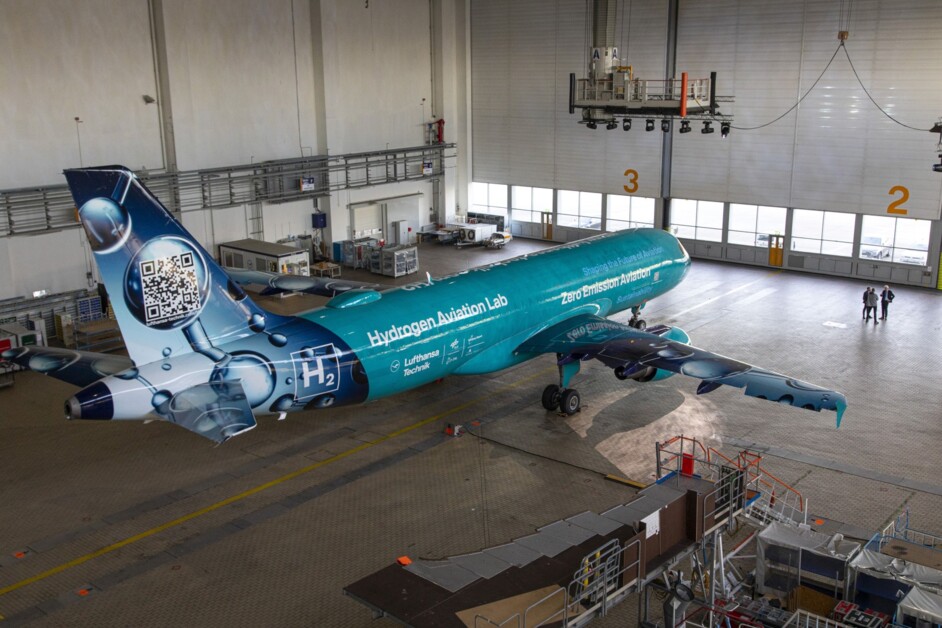 Decommissioned Airbus A320 now part of real laboratory for hydrogen ...