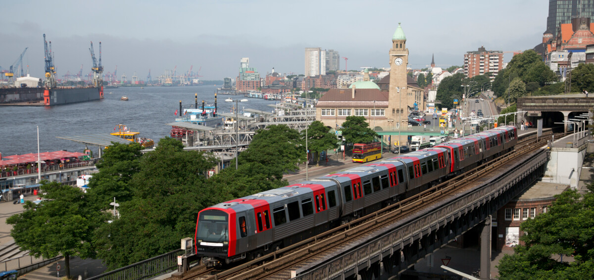 Hamburger Hochbahn Logo Alstom Signs Contract To Deliver Metro's CBTC